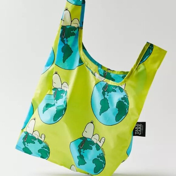 BAGGU | Bags | Nwt Baby Baggu Peanuts Earth Snoopy | Poshmark